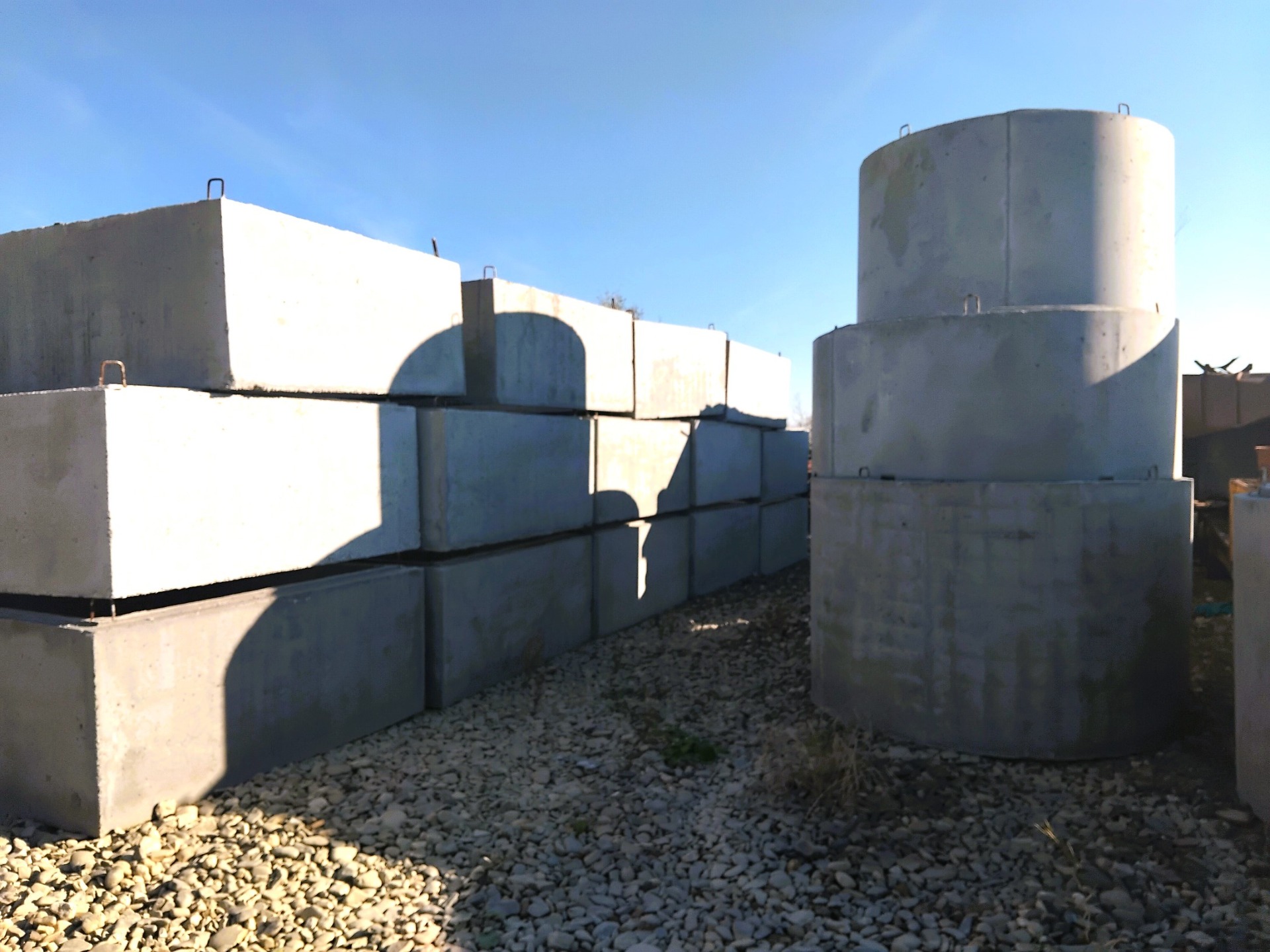 Camine din beton – dimensiuni la comanda :: nprefabricate.ro
